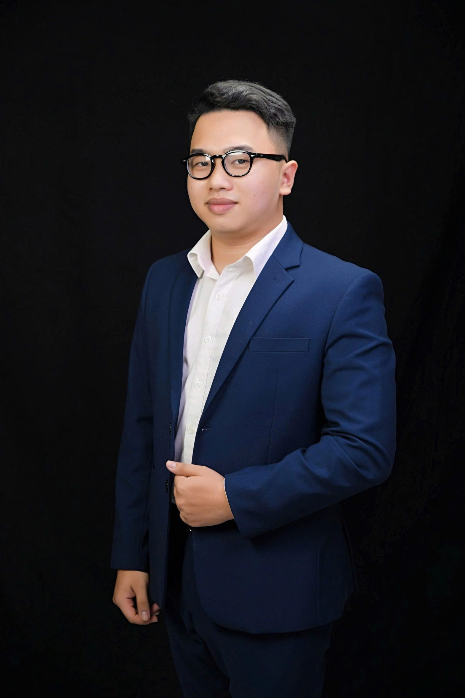 Chu Hoàng Long - Trường Quốc tế - ĐHQGHN
