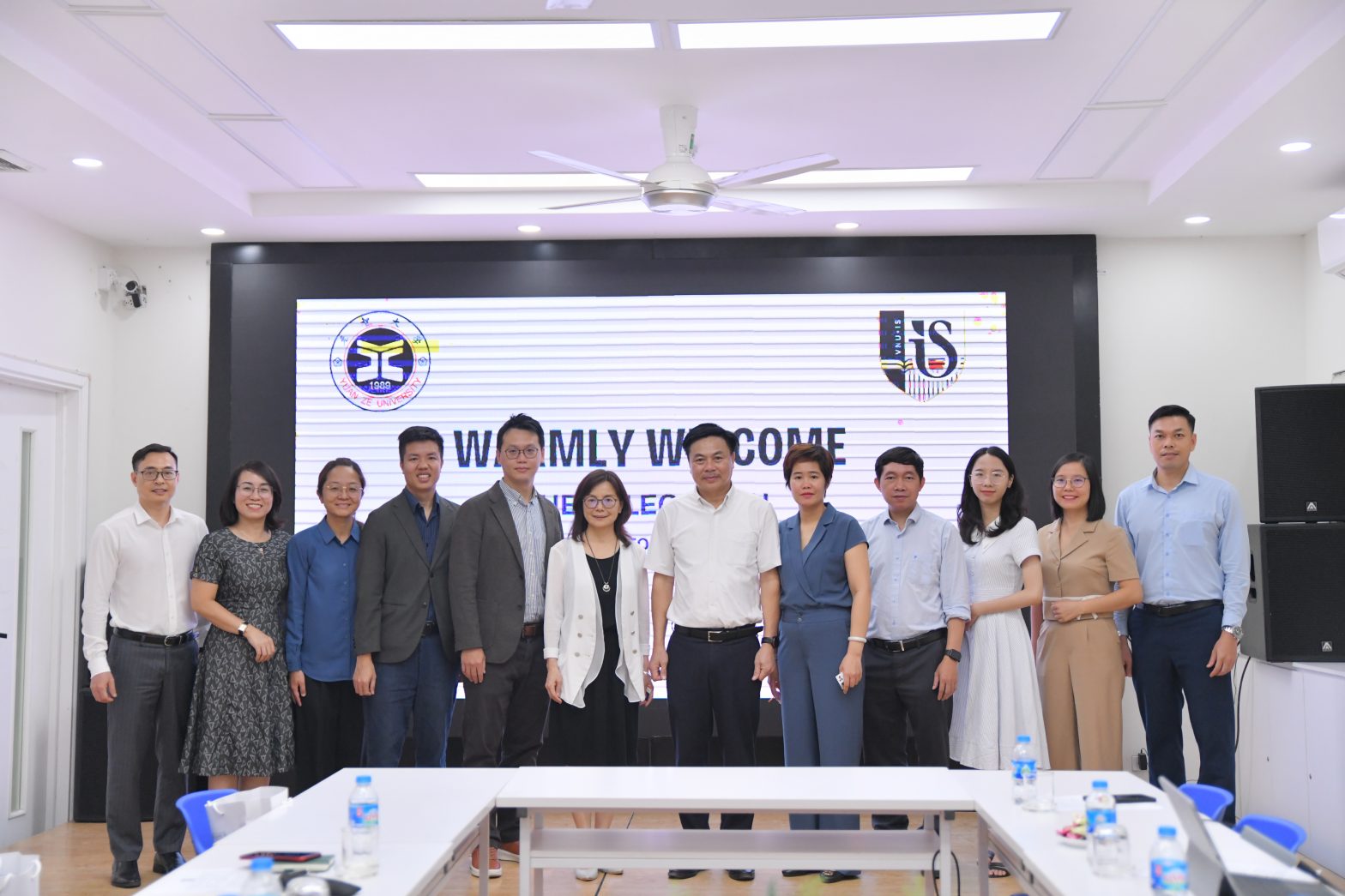 Home page - Trường Quốc tế - ĐHQGHN